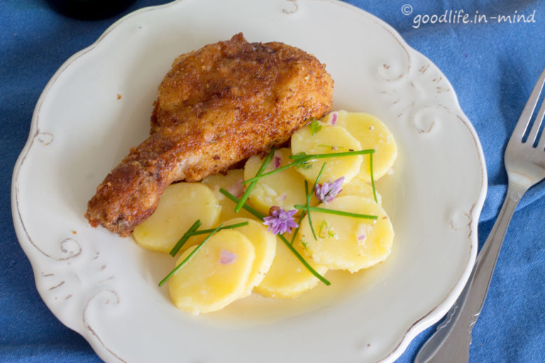 Aus der Alpenküche Backhendl mit Erdäpfelsalat - goodlife.in-mind.de